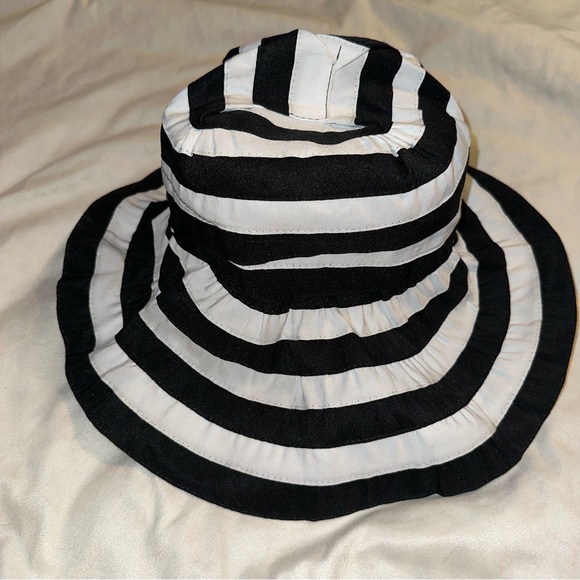 Accessories | Super Cute Floppy Black And White Striped Sun Hat Brand ...